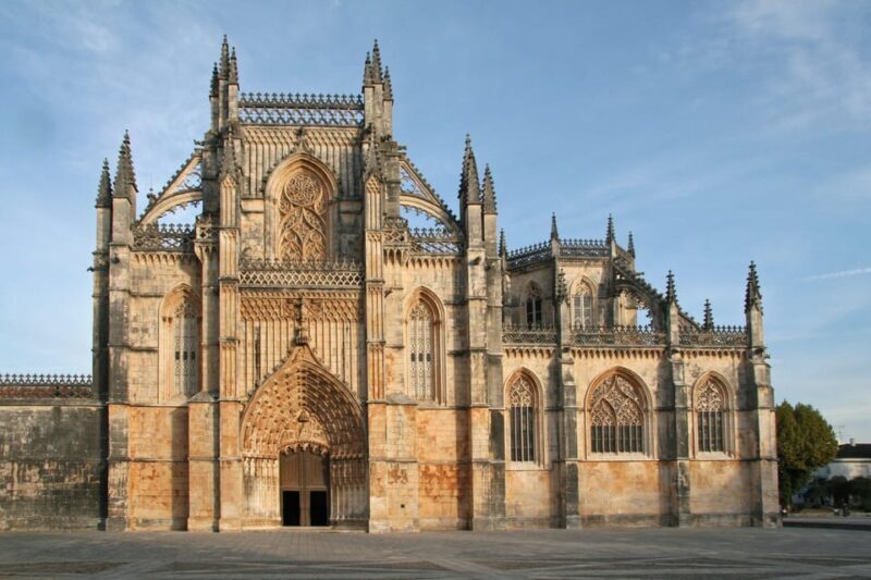 Batalha: A Local's Guided Tour of the Batalha Monastery - Exploring the Batalha Monastery: A Guide to a Fascinating Tour Experience