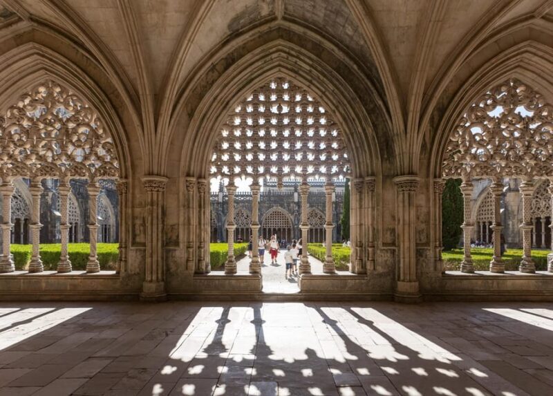 Batalha: A Local's Guided Tour of the Batalha Monastery - An In-Depth Look at the Tour Experience