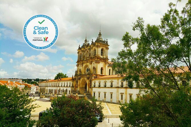 Batalha, Alcobaça, Óbidos, Fátima & Nazaré Private Tour - The Coastal Charm of Nazaré