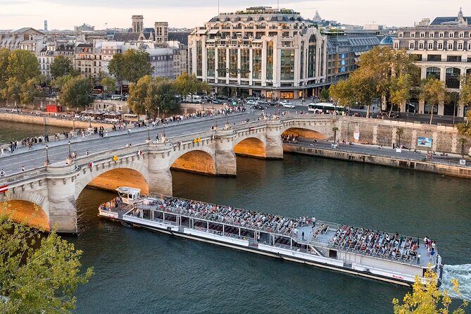 Bateaux Mouches Seine River 1 Hour Sightseeing Cruise - Who Should Consider This Tour?