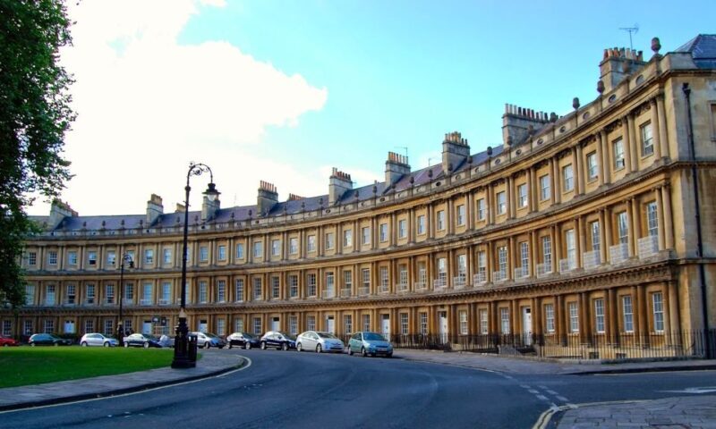 Bath: Private Walking Tour - Who Should Consider This Tour?