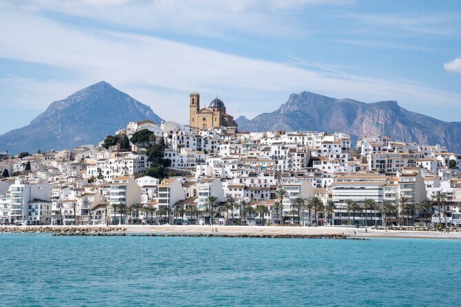 Bay trip in Calpe or Altea with a sailing catamaran - Booking and Price Analysis  