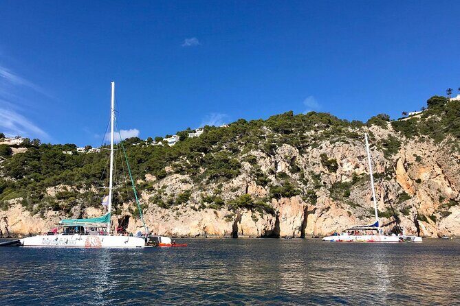 Bay trip in Calpe or Altea with a sailing catamaran - Frequently Asked Questions  
