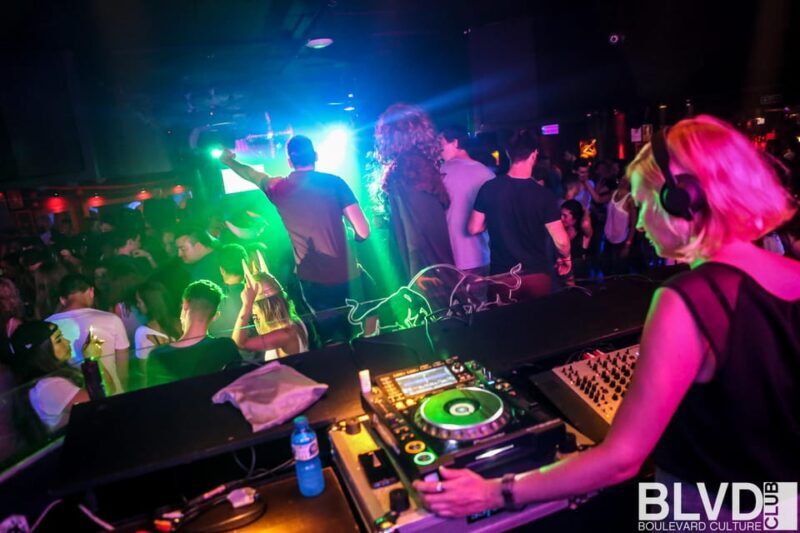 BCN Night Card- Best way to enjoy Barcelona's nightlife - Key Points  