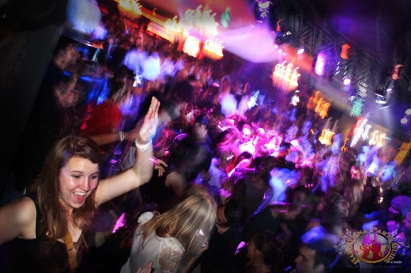 BCN Night Card- Best way to enjoy Barcelona's nightlife - The Real Experience: What to Expect on the Night