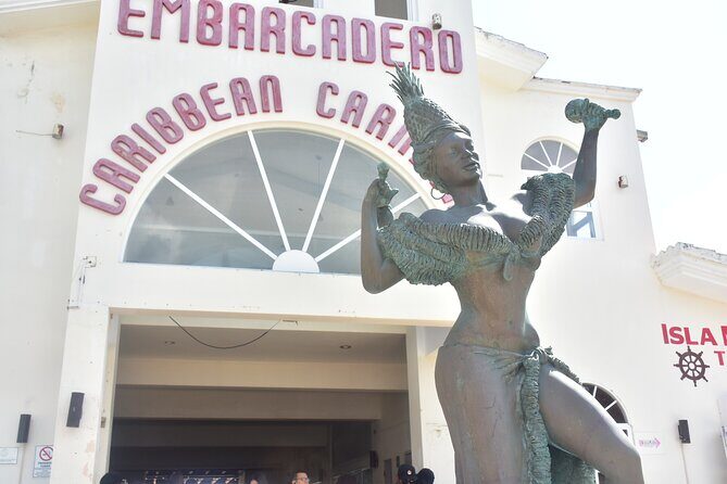 Beach Club and Isla Mujeres Catamaran Tour from Cancun - FAQ