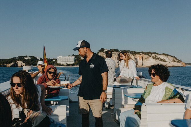 Beach Experience at Trebalúger - The Group Experience: Atmosphere and Practicalities