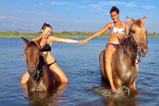 Beach Horseback Riding Adventure in Copalita, Huatulco - An In-Depth Look at the Copalita Horseback Riding Experience