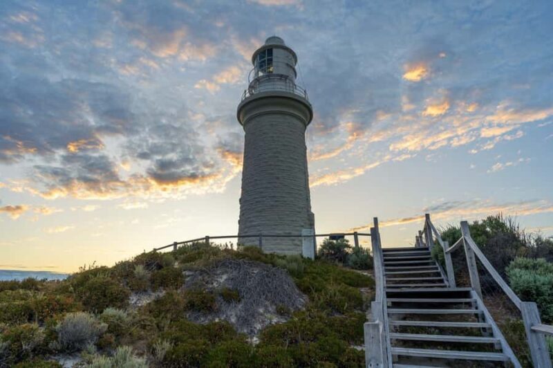 Beacons and Bays: The Lighthouse Rickshaw Tour & Audio Guide - Key Points