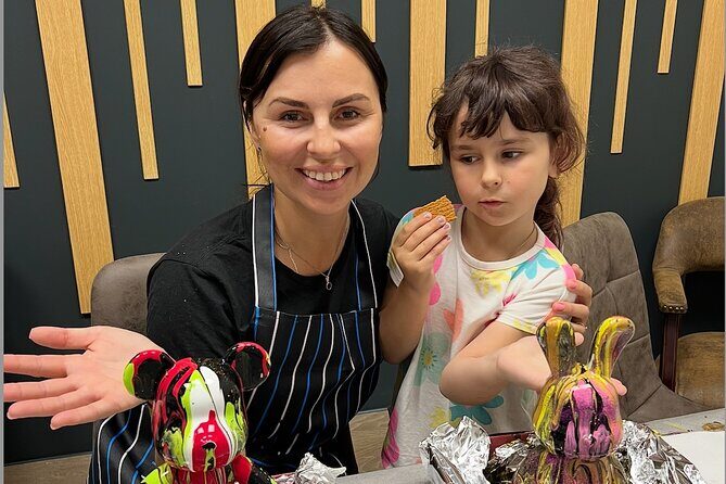 Bear Art Studio: Paint Your Own - Fluid Art Workshop in Alicante - Authentic Reviews and Real Talk