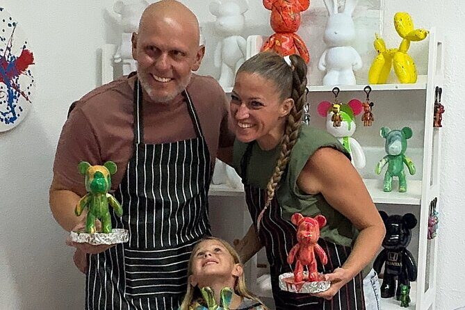 Bear Art Studio: Paint Your Own - Fluid Art Workshop in Alicante - The Sum Up