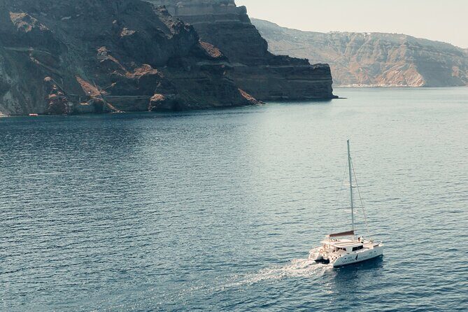 Beautiful Day Catamaran Caldera Cruise incl. Meal & Drinks - Food, Drinks, and Snorkeling