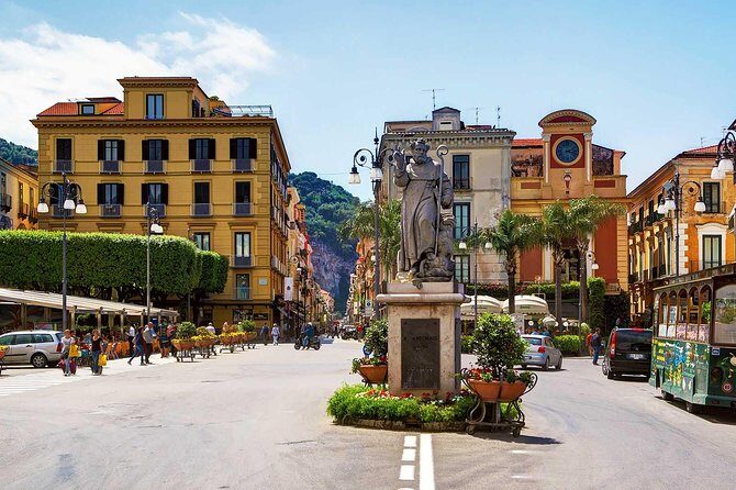 Beauty and History Tour: Positano, Sorrento, Pompeii (Full-Day 8h) - Who Is This Tour Best For?