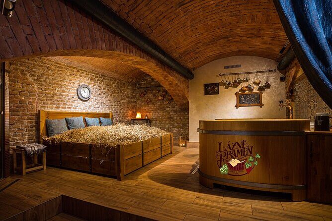 Beer bath Spa for 2 people/ 1 tub - 1,5 hour Activity in Prague - Key Points