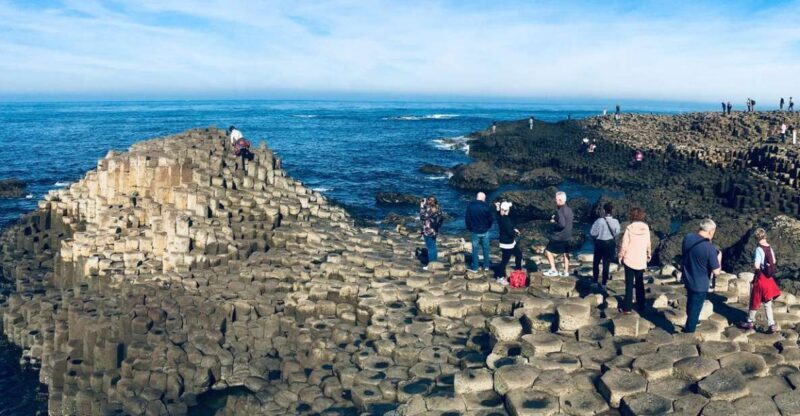 Belfast and Giant's Causeway in Italian or Spanish - Discover Northern Ireland: A Practical Review of the Belfast and Giant’s Causeway Tour
