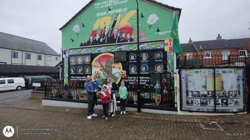 Belfast: Famous Black Taxi Tour - FAQ