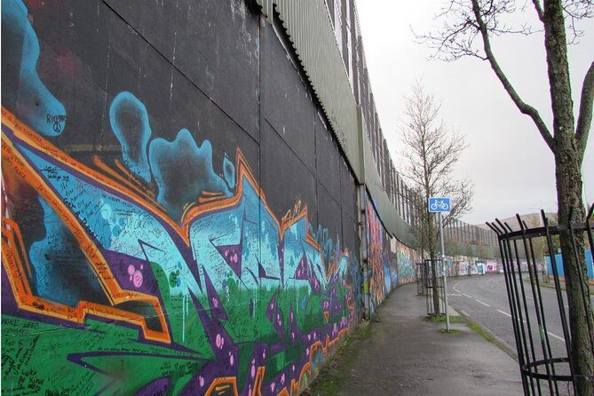 Belfast Murals Taxi Tour - Who Will Benefit from This Tour?