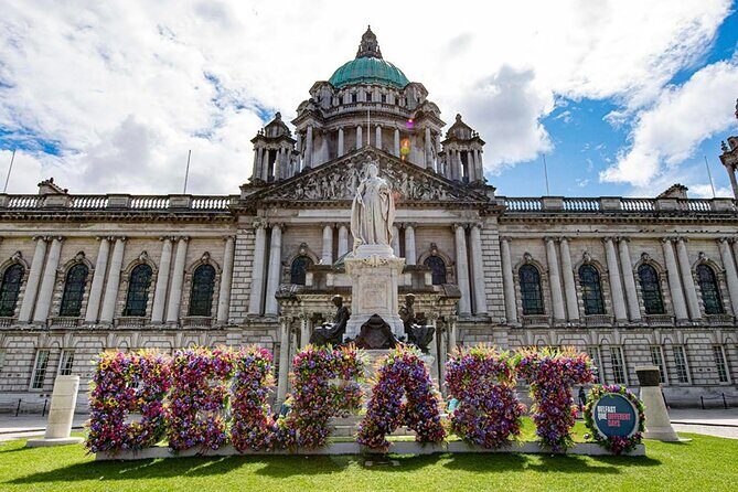 Belfast Political/history/troubles private taxi/cab tour - A Deep Dive into What the Tour Offers