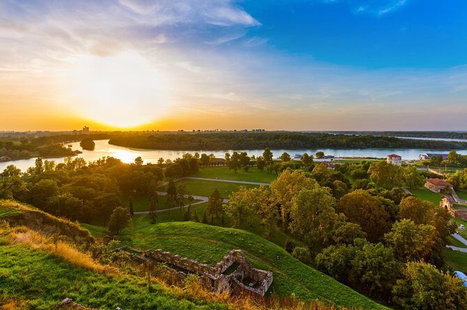 Belgrade: 3-Hour Small Group Walking Tour - Authentic Perspectives from Reviewers