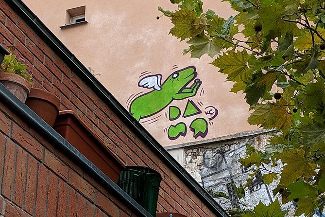 Belleville Street Art Tour with an Artist - FAQ