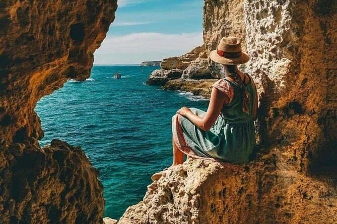 Benagil Cave by Boat + Carvoeiro + AlgarSeco Caves by Minivan from Lagos - Guides and Customer Experience