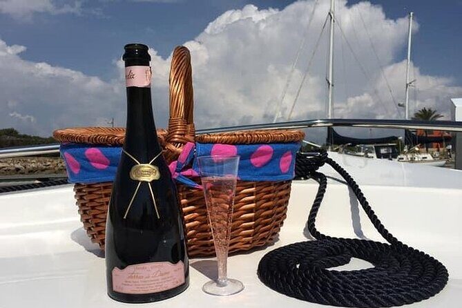 Benagil - Private Tour with Captain - Algarve Cave Captain - Key Points