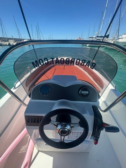 Benalmádena: Boat Rental without License - Practical Tips for Your Trip