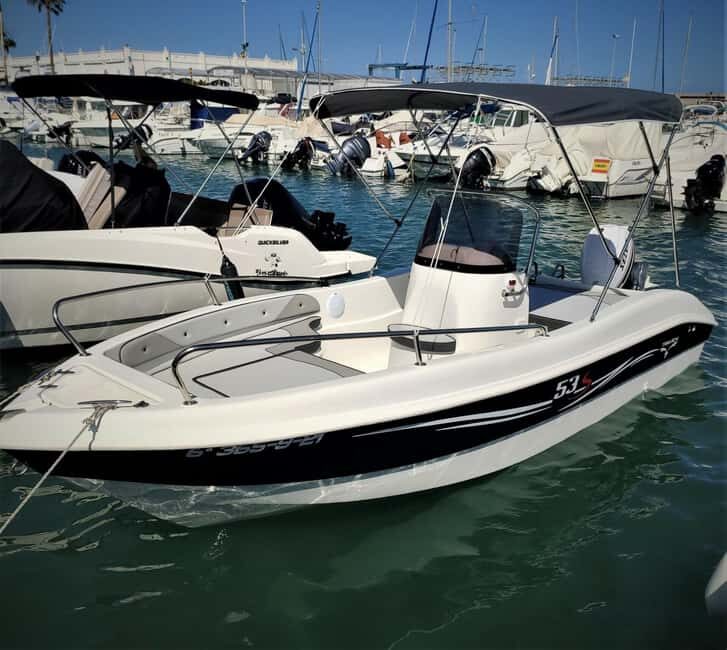 Benalmádena: No qualification! You are the captain! - An honest look at Benalmádena boat tour