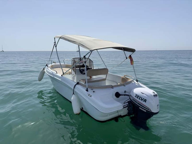 Benalmádena: Rent a Boat in Málaga License-Free by the Hour - FAQ
