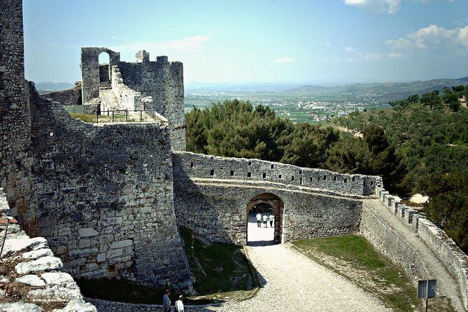 Berat - Day Tour by ADRIATIK TOURS LLC - Exploring Berat: A Deep Dive into the Itinerary