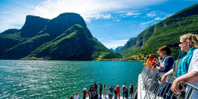 Bergen: Nærøyfjorden, Flåm, and Stegastein Guided Bus Tour - Value for Money
