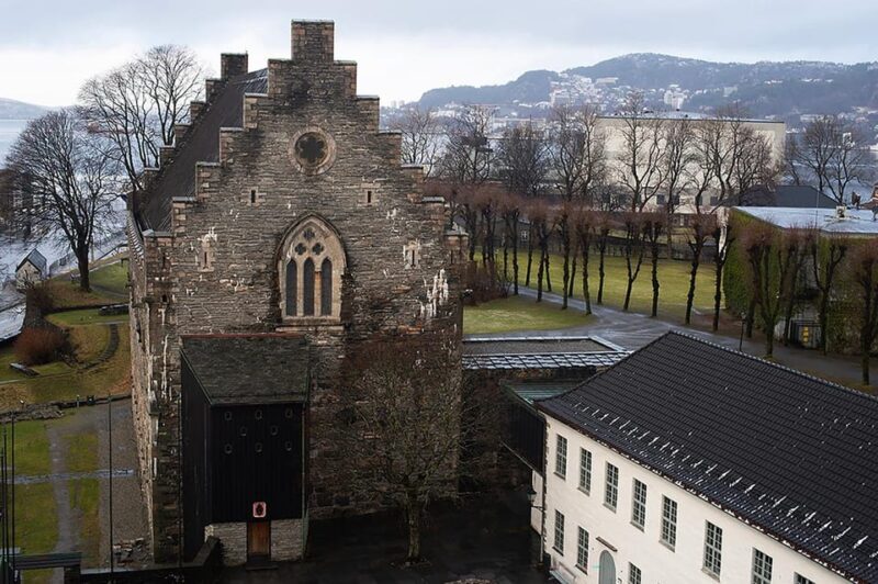 Bergen: Private tour in your own language - Practicalities and Tips for Booking  
