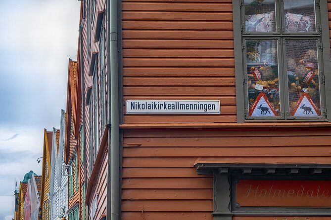 Bergen Private Walking Tour With A Professional Guide - Unique Aspects That Make This Tour Stand Out