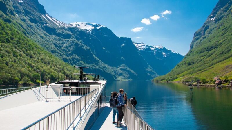 Bergen to Oslo: Private Nærøyfjord Cruise and Flåm Railway - An In-Depth Look at the Tour Experience