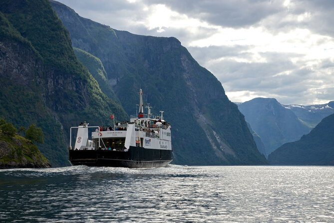 Bergen to Sognefjord Private Roudtrip with Cruise and Flasmbana - Voss: History and Local Charm