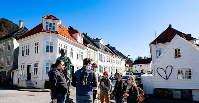 Bergen: Urban Mountain Hiking and History Tour - Ending at Floibanen Station