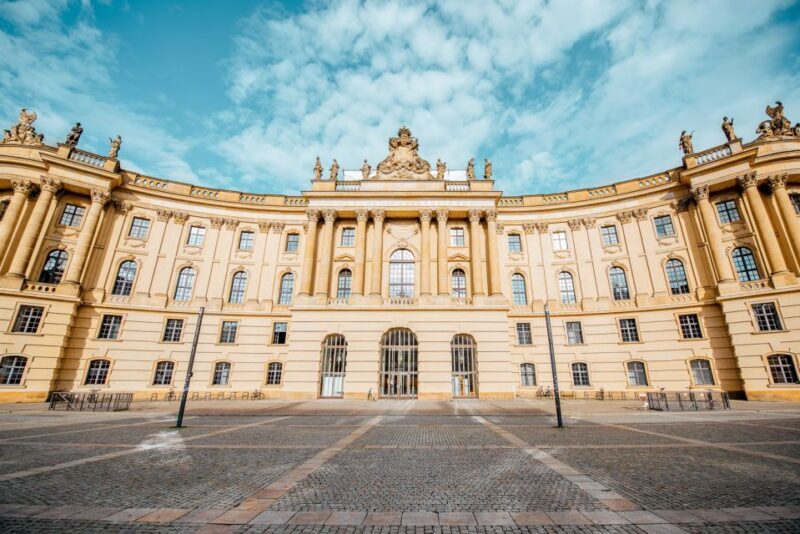 Berlin: 1-Hour Guided Tour of the Historic Center - Why This Tour Offers Great Value