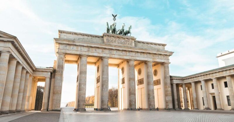 Berlin: 1-Hour Guided Tour of the Historic Center - What It Feels Like to Participate