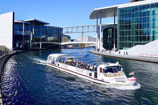 Berlin: 1-hr Boat Tour with Bilingual Live Guide (DE/EN) - Key Points