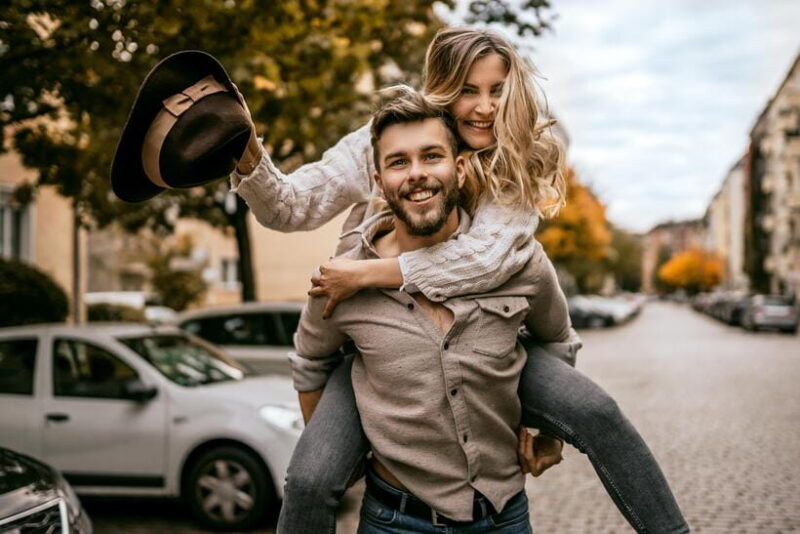 Berlin: 1-hr Boat Tour with Bilingual Live Guide (DE/EN) - Key Points