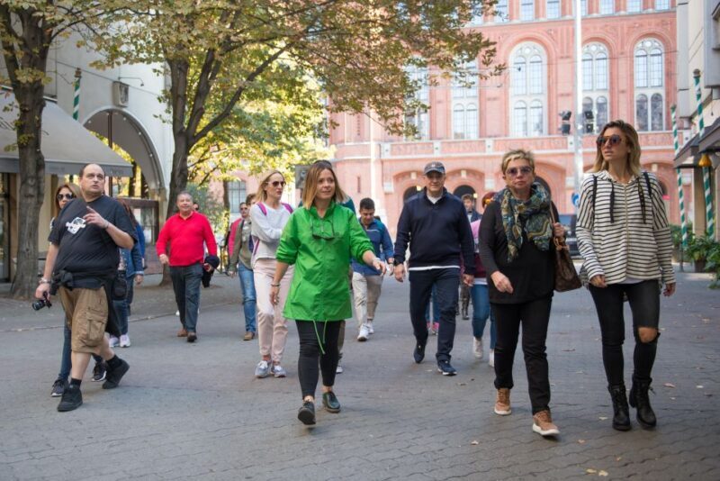 Berlin: 4-Hour Guided Highlights Tour in Spanish - The Sum Up