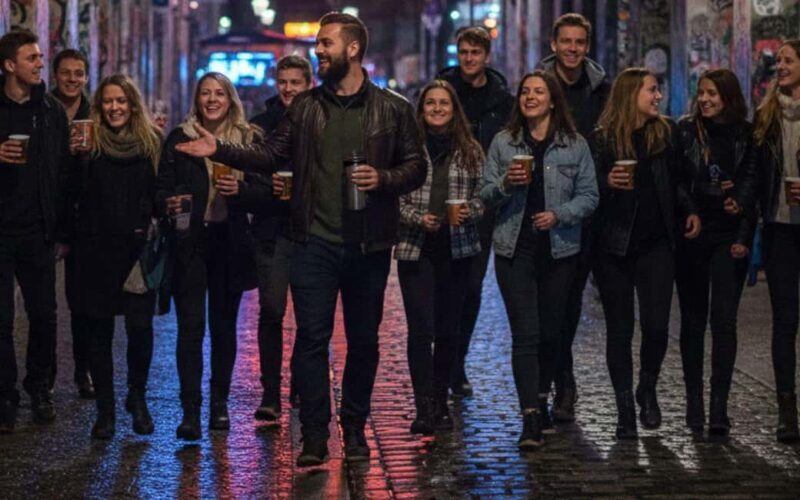 Berlin: Alternative Pub Crawl, Bars, Beats & Insider Stories - The Guides and Their Stories  