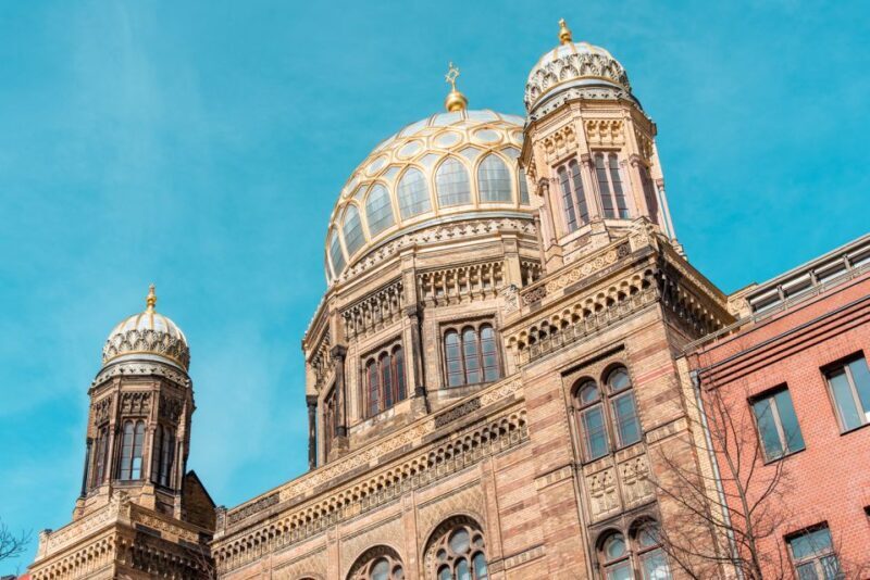 Berlin: Backyards of Berlin 2-Hour Tour - Who Should Book This Tour?  