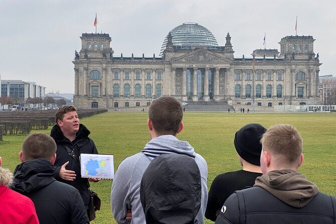 Berlin Battlefield Tour - Operation Berlin 1945 (Small Group) - FAQ