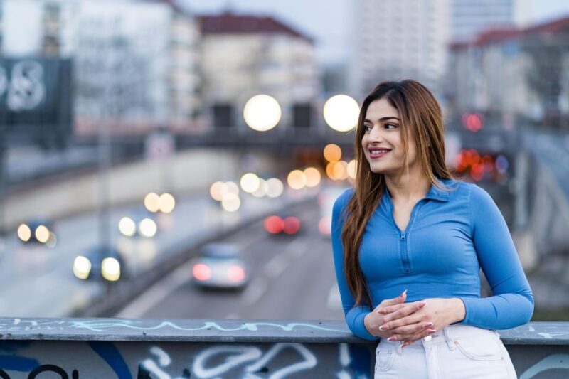 Berlin by Night: Private Photoshoot at Illuminated Cityscape - An In-Depth Look at the Berlin by Night Photoshoot