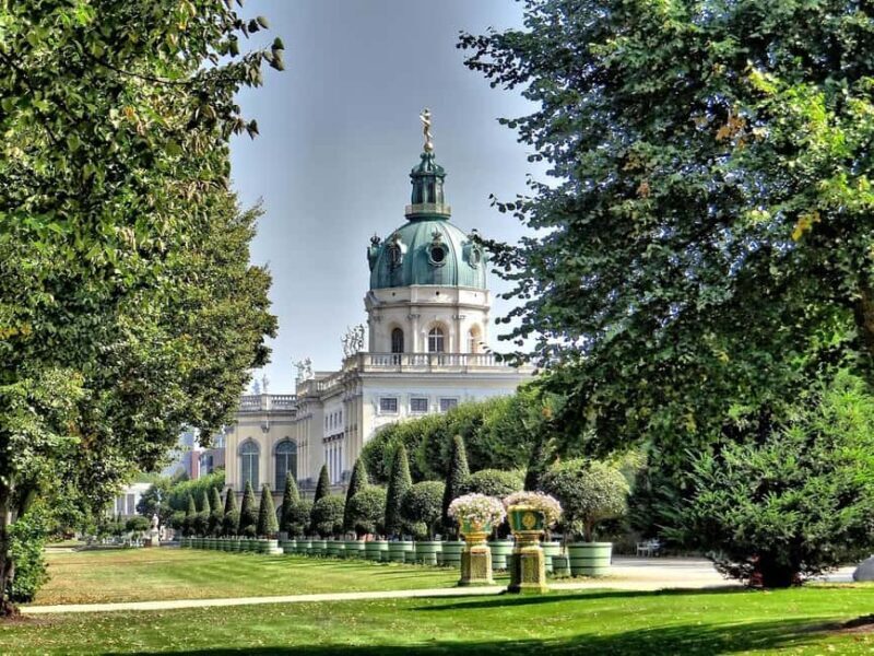 Berlin: Charlottenburg Palace & Gardens Ticket & Audio Tour - Exploring Charlottenburg Palace & Gardens