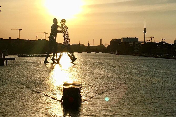 Berlin City Center: The Most Famous Sites (private 3 hours Walking tour) - Exploring Berlin’s Key Sights