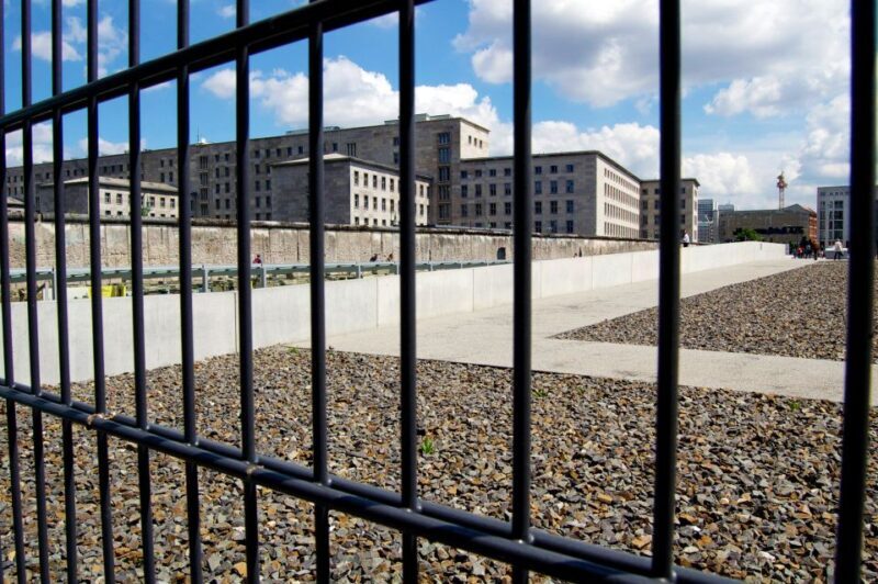 Berlin: City Center Walking Tour - Exploring Berlin’s City Center: What to Expect