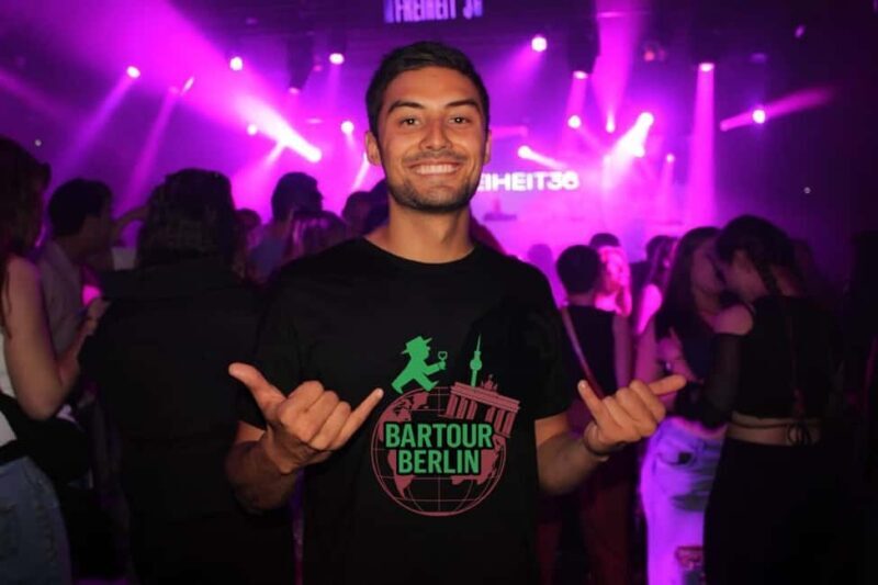 Berlin Club Culture: Experience 3 Iconic Clubs in One Night - A Deep Dive into the Berlin Club Culture Experience