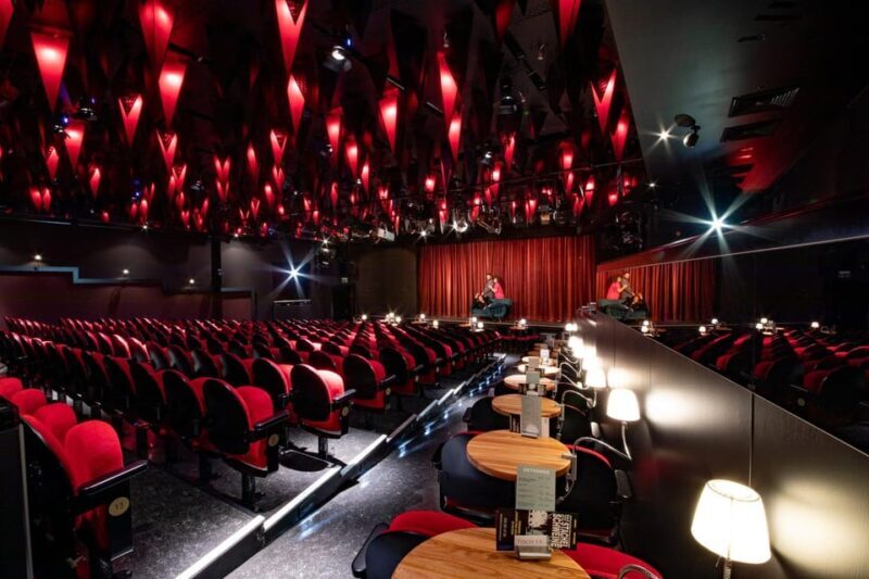 Berlin: Die Stachelschweine - Frank Lüdecke - Träumt Weiter - An In-Depth Look at the Experience